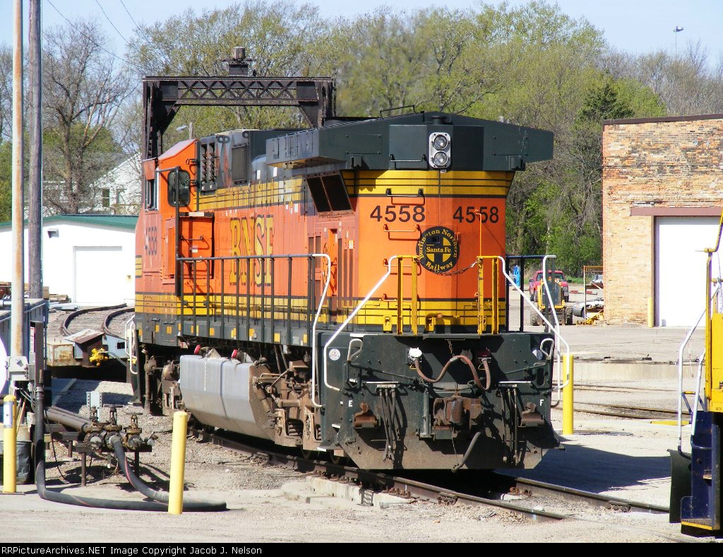 BNSF 4558